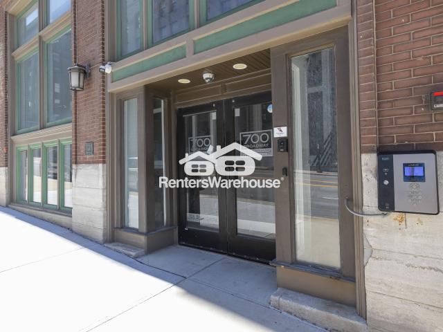 1 BR, 1 BA Apartment 700 Broadway Blvd, Kansas City, MO 64105