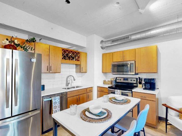 1 BR, 1 BA Apartment 700 Central Ave NE Unit 302L, Minneapolis, MN 55414