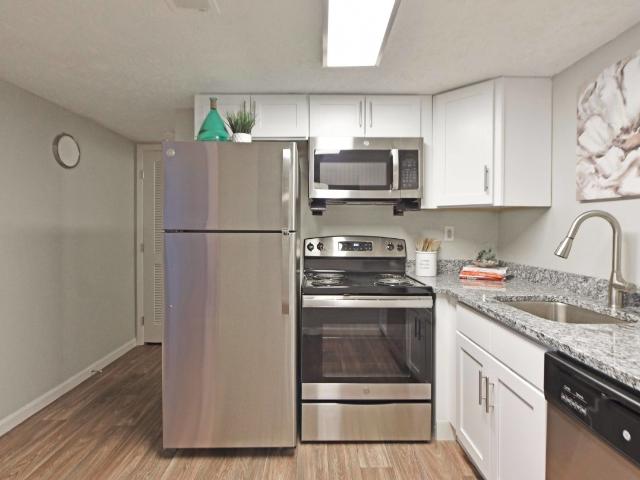 1 BR, 1 BA Apartment 7025 Bronner Cir Unit 7101 3, Louisville, KY 40218