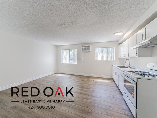 1 BR, 1 BA Apartment 7032 Milwood Ave, Canoga Park, CA 91303