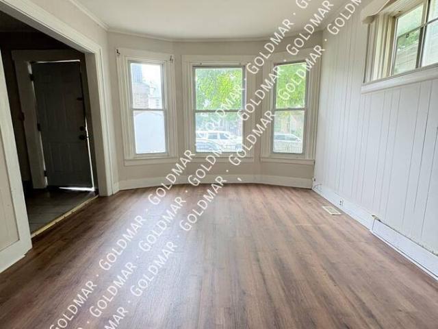 1 BR, 1 BA Apartment 705 Moy Ave, Windsor, ON N9A 2N5