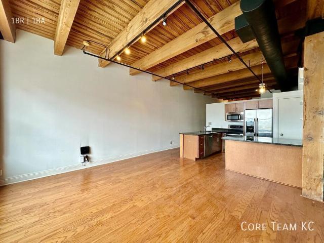 1 BR, 1 BA Apartment 706 Broadway Blvd, Kansas City, MO 64105