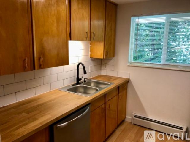1 BR, 1 BA Apartment 713 Collyer Street, Unit B, Longmont, CO 80501