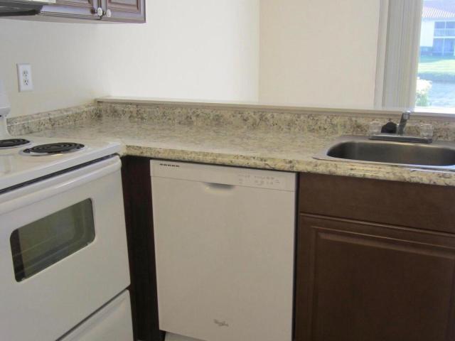 1 BR, 1 BA Apartment 7103 Glenmoor Drive, West Palm Beach, FL 33409
