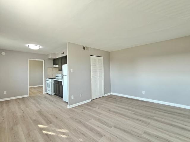 1 BR, 1 BA Apartment 7108 Oxford Ave, Philadelphia, PA 19111
