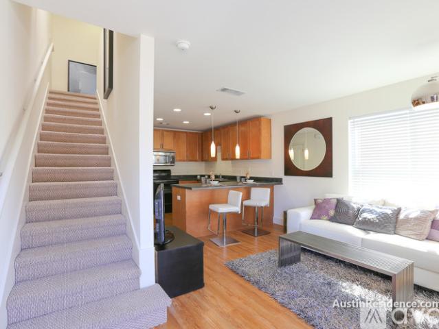 1 BR, 1 BA Apartment 711 W 32nd St, Unit 1BR, Austin, TX 78705