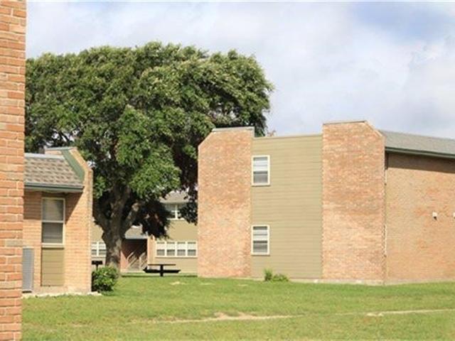 1 BR, 1 BA Apartment 711 Glenoak Drive, Corpus Christi, TX 78418