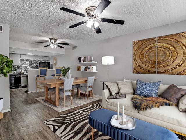 1 BR, 1 BA Apartment 711 Grand Court Unit 1 709 10, Arlington, TX 76013