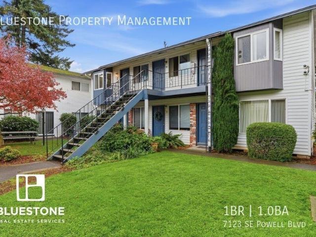 1 BR, 1 BA Apartment 7123 SE Powell Blvd, Portland, OR 97206