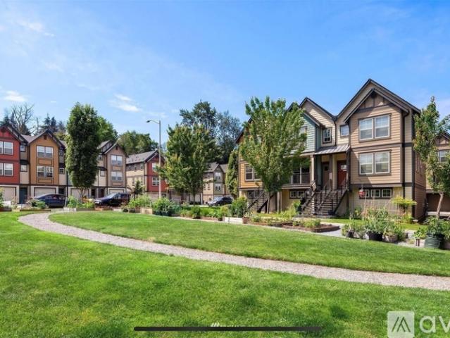 1 BR, 1 BA Apartment 7160 27th Ave SW, Unit A, Seattle, WA 98106