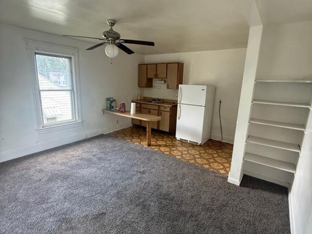 1 BR, 1 BA Apartment 716 E Black Ave, Unit B, Springfield, IL 62702
