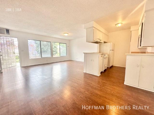 1 BR, 1 BA Apartment 7171 Lexington Ave, West Hollywood, CA 90046