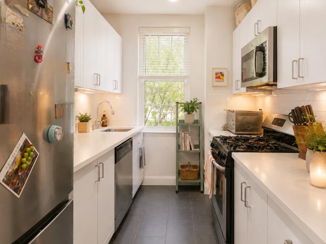 1 BR, 1 BA Apartment 71 west 12th street, New york, NY 10011