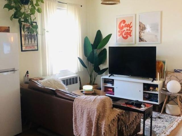 1 BR, 1 BA Apartment 723 Melon Place, Philadelphia, PA 19123