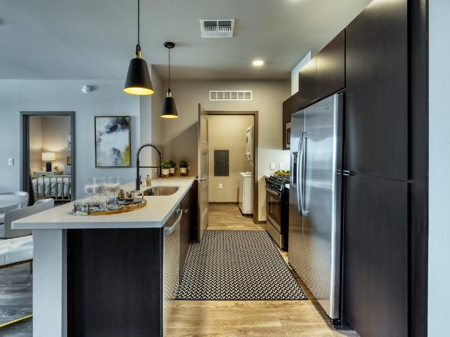 1 BR, 1 BA Apartment 7200 N 91st Avenue Unit 1327, Glendale, AZ 85305