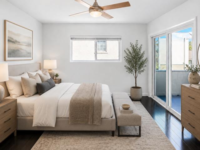 1 BR, 1 BA Apartment 7224 Hillside Ave, Unit 12, Los Angeles, CA 90046