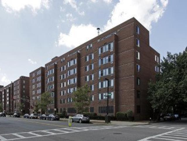 1 BR, 1 BA Apartment 725 Tremont Street, Boston, MA 02118