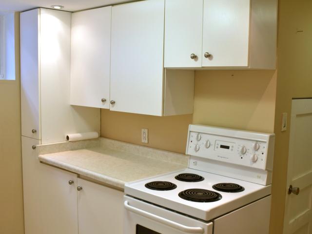 1 BR, 1 BA Apartment 726 West 5th, Hamilton, ON L9C3R4