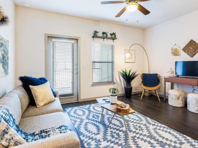 1 BR, 1 BA Apartment 7319 North Loop 1604 East Unit 1116, San Antonio, TX 78233