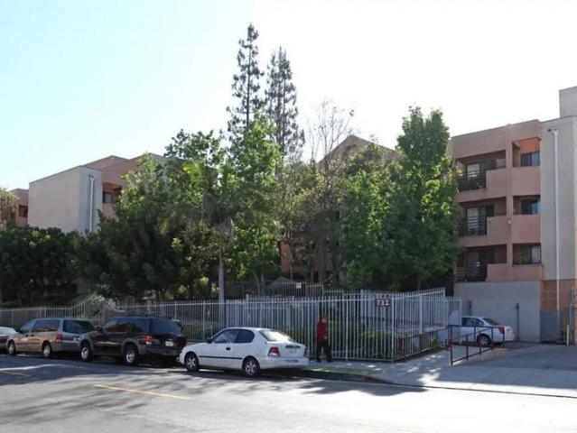1 BR, 1 BA Apartment 732 South Bonnie Brae Street, Los Angeles, CA 90057