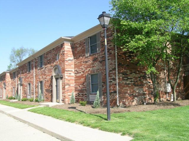 1 BR, 1 BA Apartment 7344 Meridian Hills Ct Unit 06 7438B, Indianapolis, IN 46260