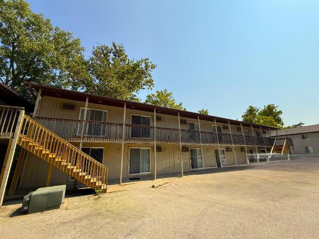 1 BR, 1 BA Apartment 736 Michael Street, Iowa City, IA 52245