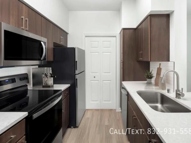 1 BR, 1 BA Apartment 7371 Stella Link Rd, Houston, TX 77025