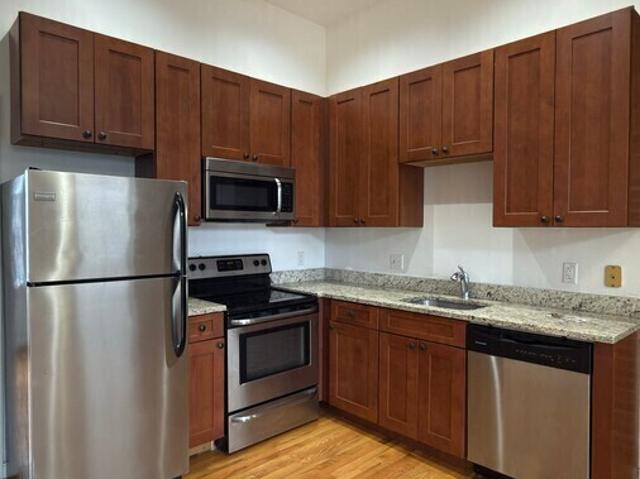 1 BR, 1 BA Apartment 7 Pembroke St Chelsea, MA 02150