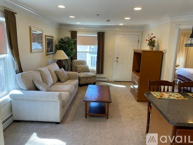 1 BR, 1 BA Apartment 840 State Street, Unit 8, Bangor, ME 04401