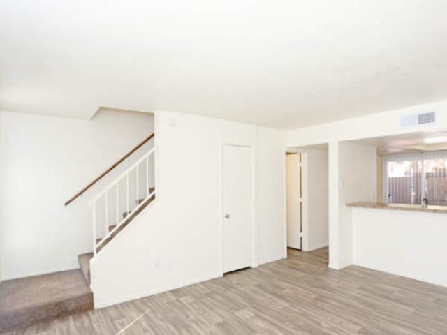 1 BR, 1 BA Apartment 8513 N 69th Ave, Peoria, AZ 85345
