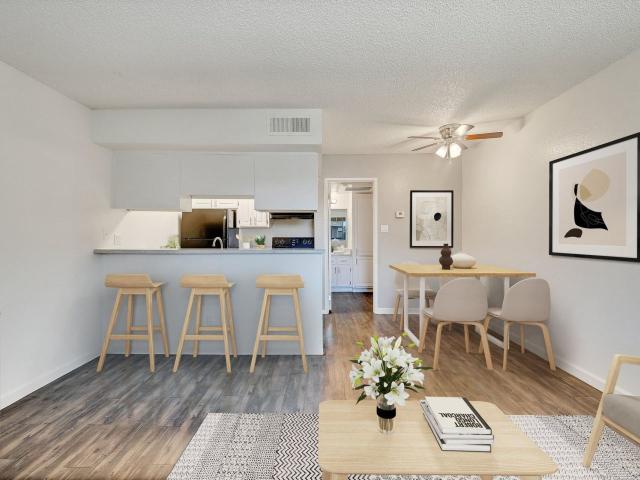 1 BR, 1 BA Apartment 8603 N 22nd Ave Unit 113, Phoenix, AZ 85021