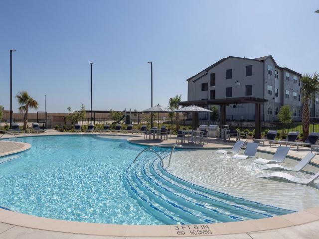 1 BR, 1 BA Apartment 8700 Decker Lake Rd, Austin, TX 78724