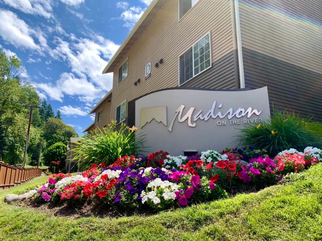 1 BR, 1 BA Apartment 8721 S 259th St Unit B301, Kent, WA 98030