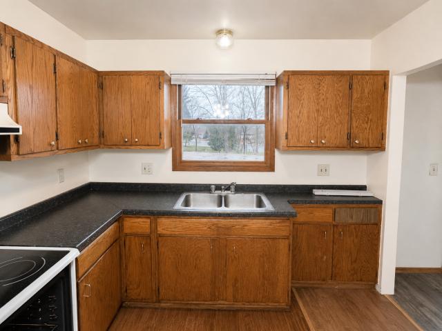 1 BR, 1 BA Apartment 876 Chapel Drive, Milton, WI 53563