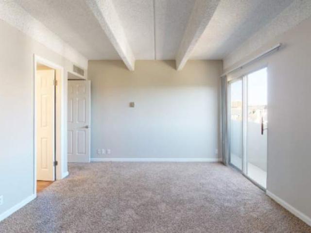 1 BR, 1 BA Apartment 878 S Dexter St, Denver, CO 80246