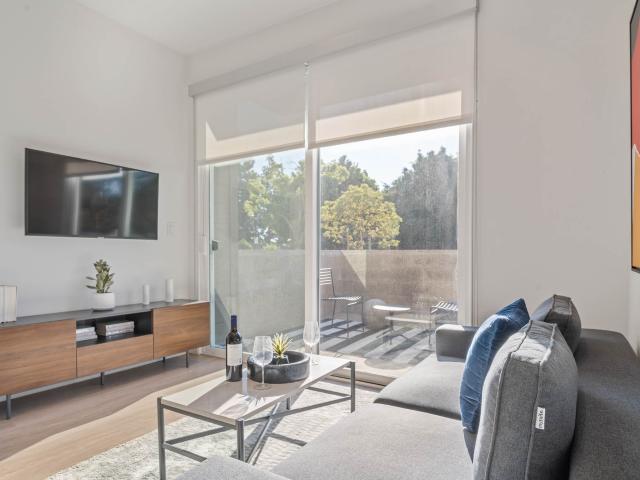 1 BR, 1 BA Apartment 8820 Belford Ave, Los Angeles, CA 90045
