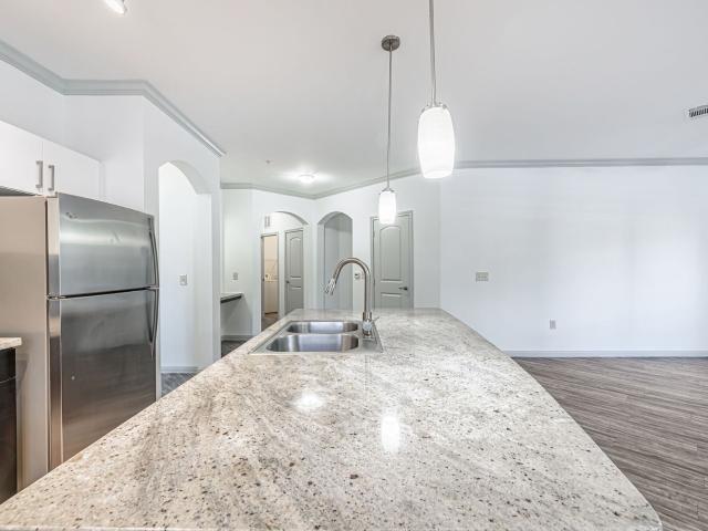 1 BR, 1 BA Apartment 8877 Lakes At 610 Drive, Houston, TX 77054