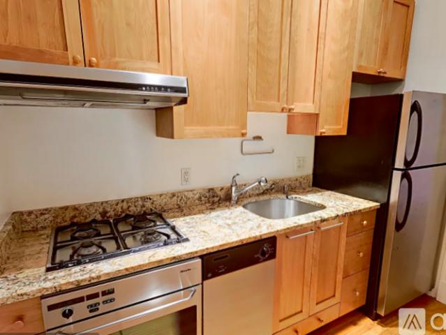 1 BR, 1 BA Apartment 88 W Cedar St, Unit A, Boston, MA 02114