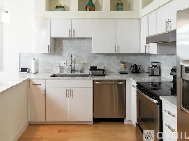 1 BR, 1 BA Apartment 8960 Cynthia Street, Unit 104, West Hollywood, CA 90069