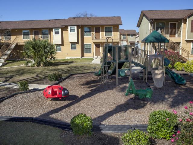 1 BR, 1 BA Apartment 800 Babcock Road, San Antonio, TX 78201