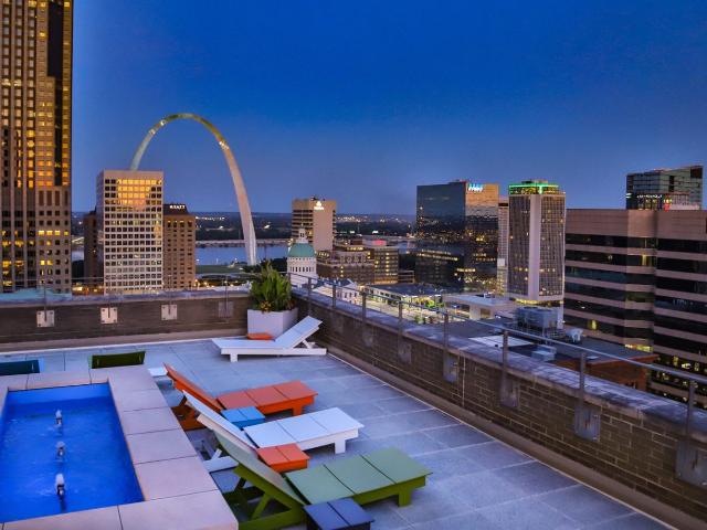 1 BR, 1 BA Apartment 800 Olive Street Unit 1116, Saint Louis, MO 63101