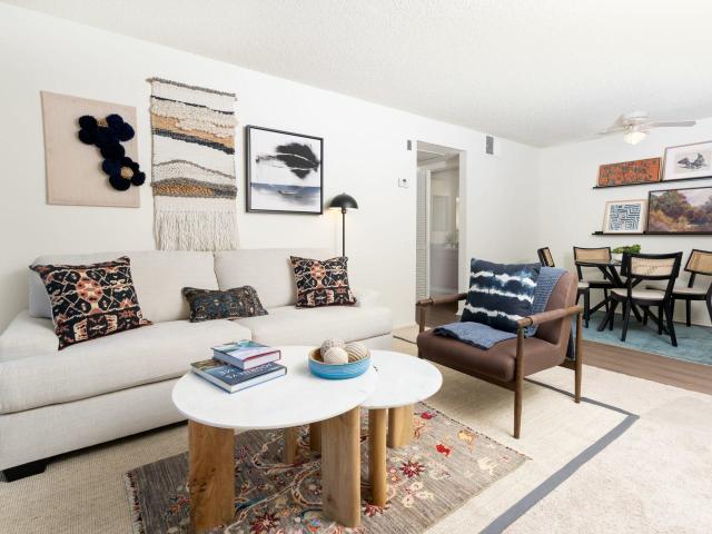 1 BR, 1 BA Apartment 801 East Alosta Avenue Unit 141, Azusa, CA 91702