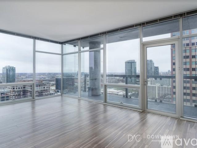 1 BR, 1 BA Apartment 801 N Clark St, Unit 1907, Chicago, IL 60610