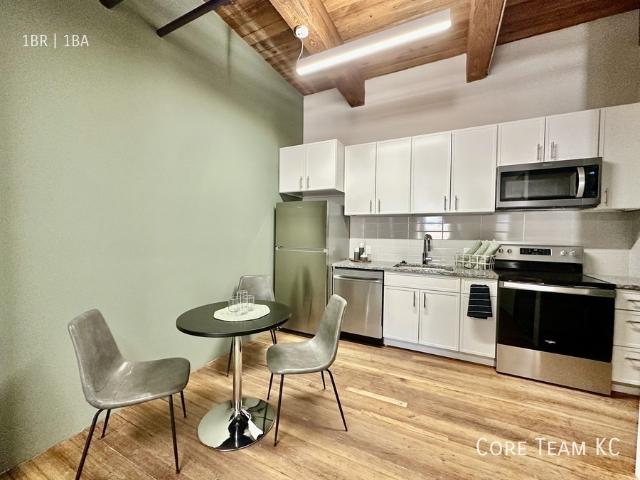 1 BR, 1 BA Apartment 802 Broadway Blvd, Kansas City, MO 64105