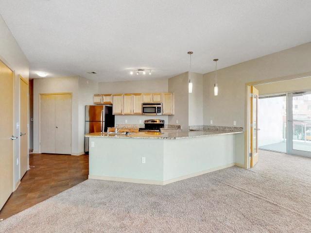 1 BR, 1 BA Apartment 802 S 14th St Unit 402, Omaha, NE 68108