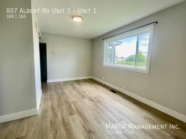 1 BR, 1 BA Apartment 807 Albert Rd Unit 1, Windsor, ON N8Y 3N9