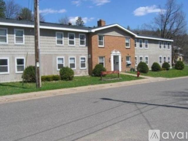 1 BR, 1 BA Apartment 805 Vine Ct, Unit 15, Niagara, WI 54151