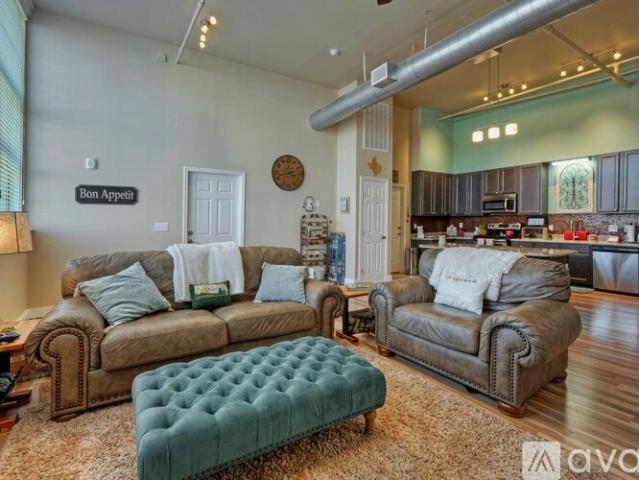 1 BR, 1 BA Apartment 805 South 8th Street, Unit 105, Waco, TX 76706