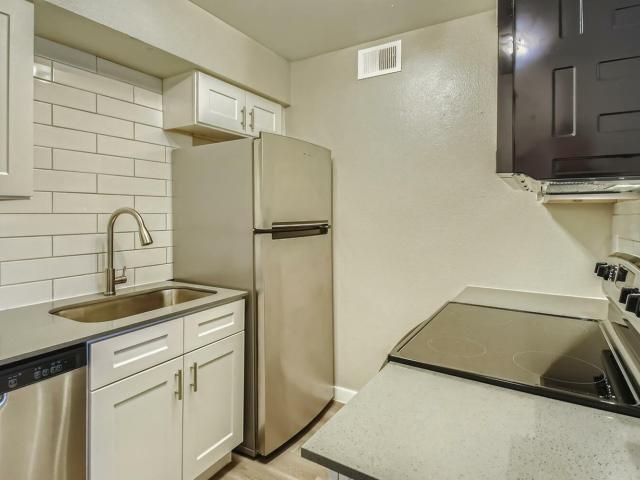 1 BR, 1 BA Apartment 8080 North 51st Avenue Unit 253, Glendale, AZ 85302