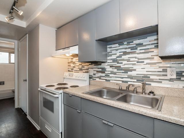 1 BR, 1 BA Apartment 809 North Dexter Street, Denver, CO 80220